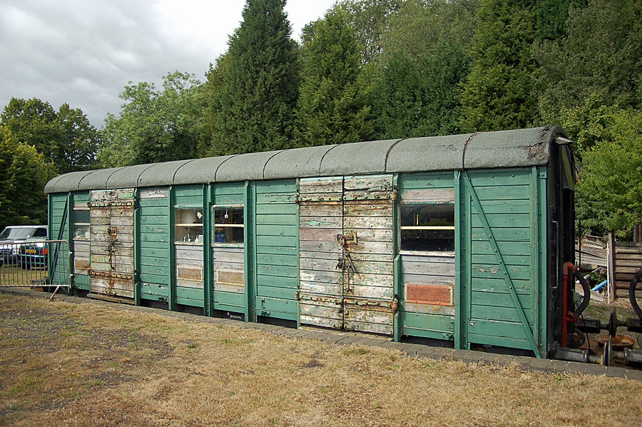 Bluebell Railway Vans - Southern Railway 10 Ton Passenger Luggage Van ...