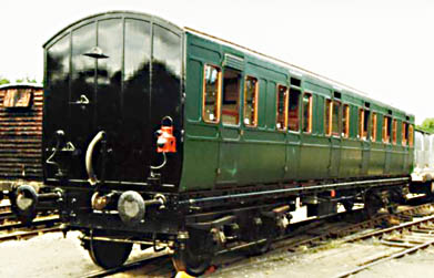 Bluebell Railway Carriages - Brighton First 7598
